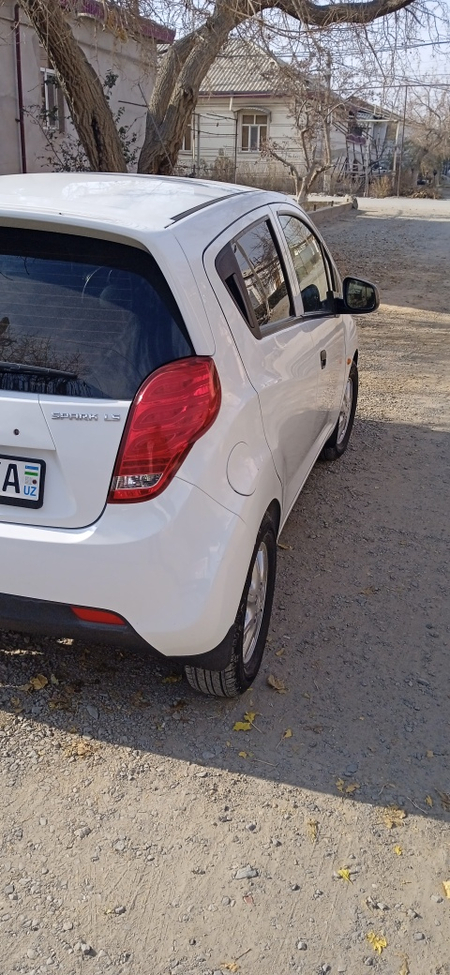 Chevrolet spark 2011