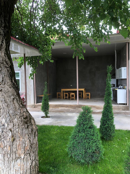 Dacha Oqtosh Quyoshga yaqin joyda