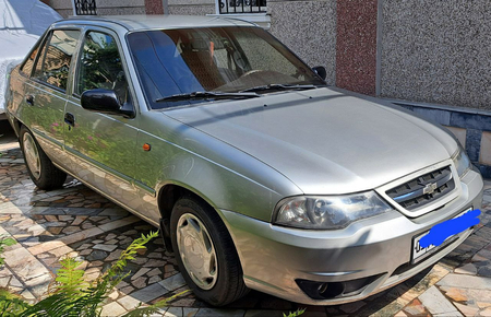 Продам Никсию 2 сонс 2009г.