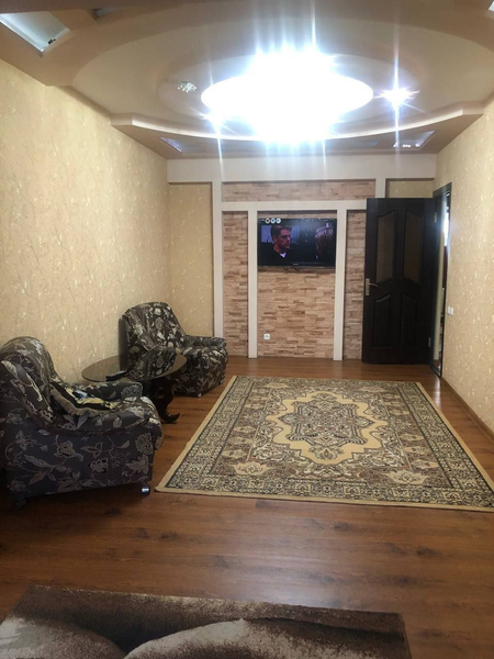 ПРОДАЁТСЯ квартира Юнусабад 18 квартал ориентир Чайка