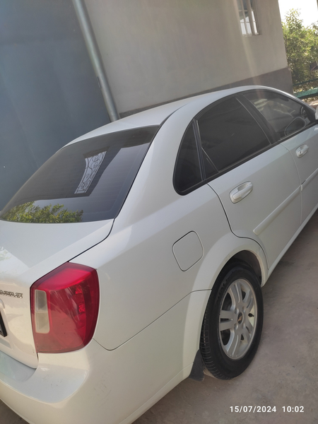 Lasetti 1.8 2014 yil.