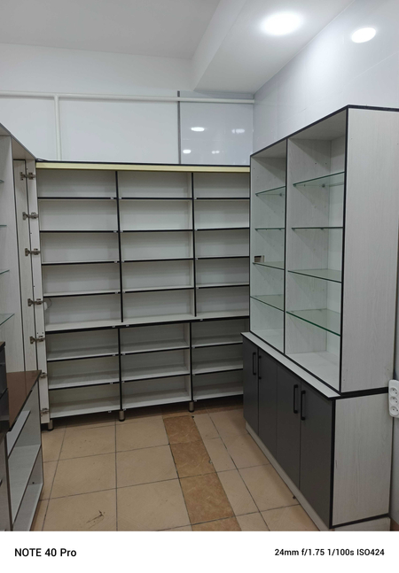 продается мебель для аптеки