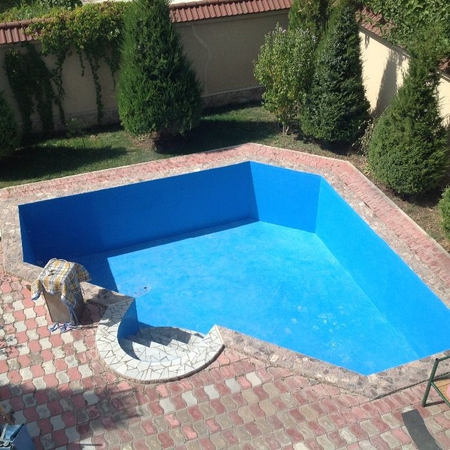 Продам 3 этаж. дом общ. пл. 350 кв. м., 6комн., участок 11 соток