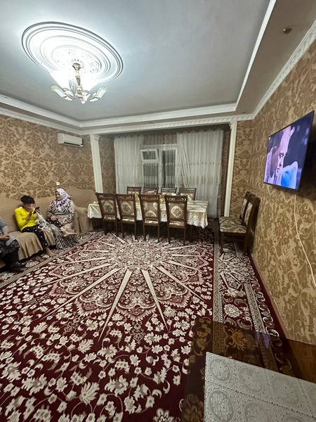 Мега планет олдида срочно 4 хона 9 этаж
