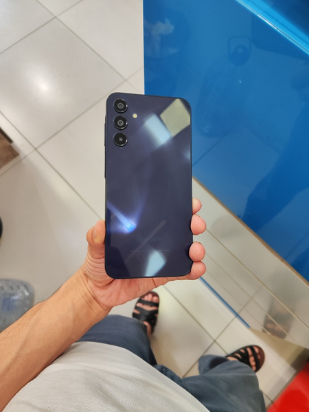 Samsung A15.  Ideal