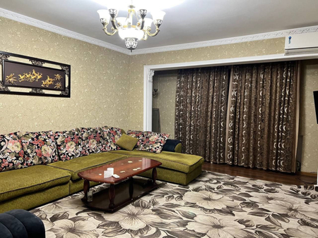 Кунлик квартира шаҳар марказида