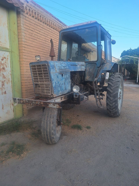 Трактор 1988 йил