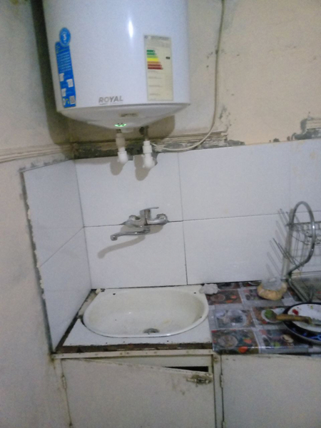 Kvartiraga 3 ta qiz kerak Registonni yonida oyiga 400 ming sômdan