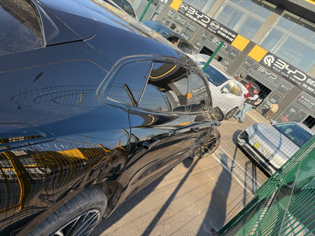 Zeekr 001 Restayling z-sport avariniy