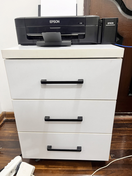 Office va o’quv markazi uchun mebel