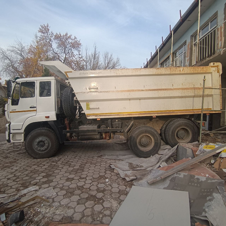Sotiladi Sinontruk goldin prinse