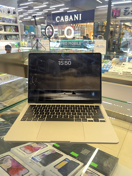 MacBook Air M2 8/256