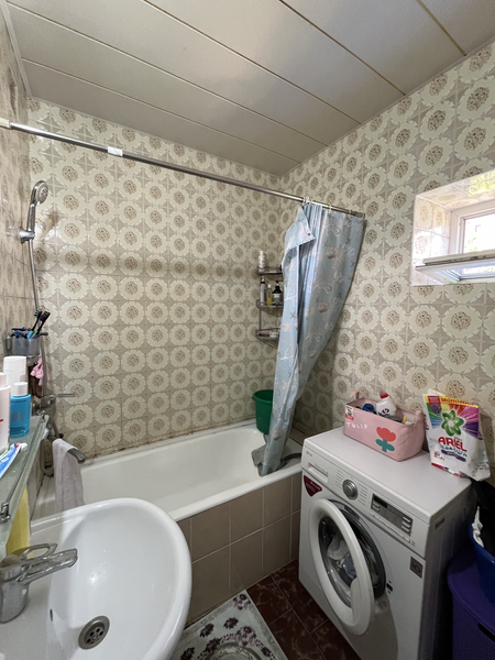 Продается х2 в х3 комнатная - Дружба народов 77-серия срочно