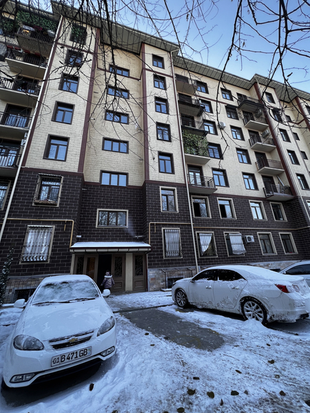 Продаётся  цокольный этаж  340 м2 Чиланзар 19 квартал