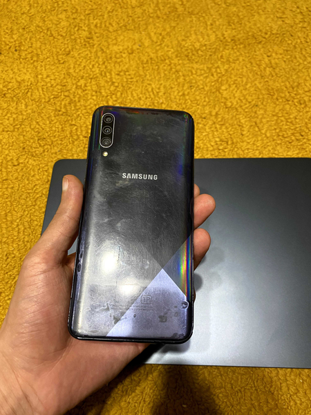 Samsung A30s sotiladi