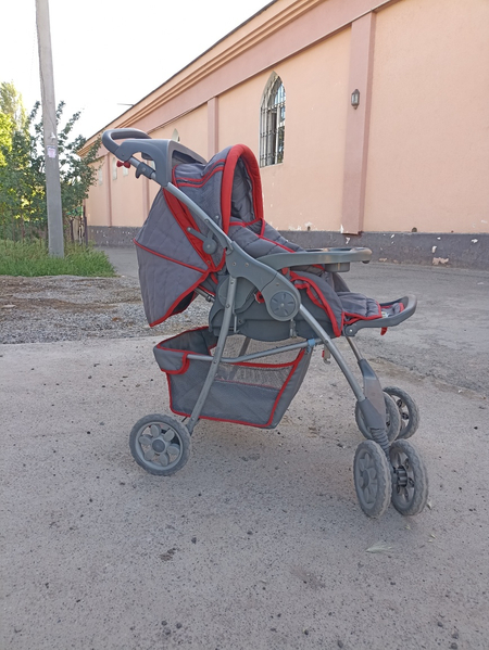 Продам детскую коляску в отличном состояний.