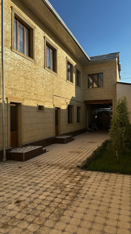 Срочно! Продажа. 5 ком, 3 сот. Мухтор Ашрафий
