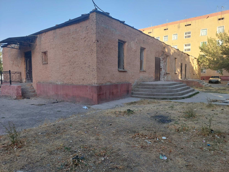 Продаётся здания для бизнеса в городе Ахангаран, цех с зданием