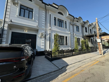 Ор-р: Улица Никитина Продается Евро дом 4.соток Элитная улица
