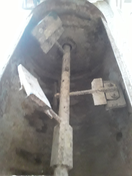 Podrashvka gʻisht apparati mishalkasi bilan