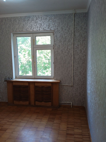 Продаётся 4-х комнатная квартира на Сергели 2