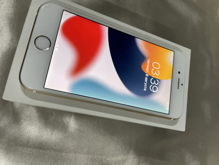 Срочно продается айфон 6s 32GB gold