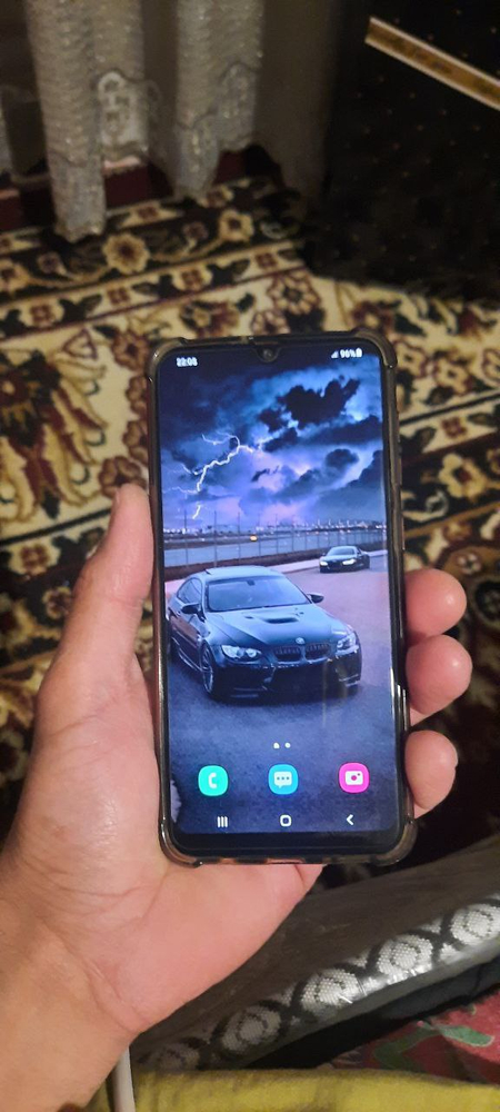 Samsung a20 sotiladi