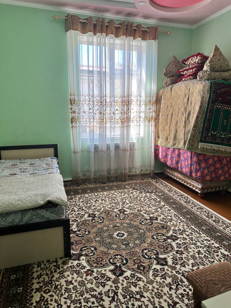 Продаётся коттедж . Бухоро шахар