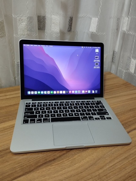 Продаётся MacBook pro 2015