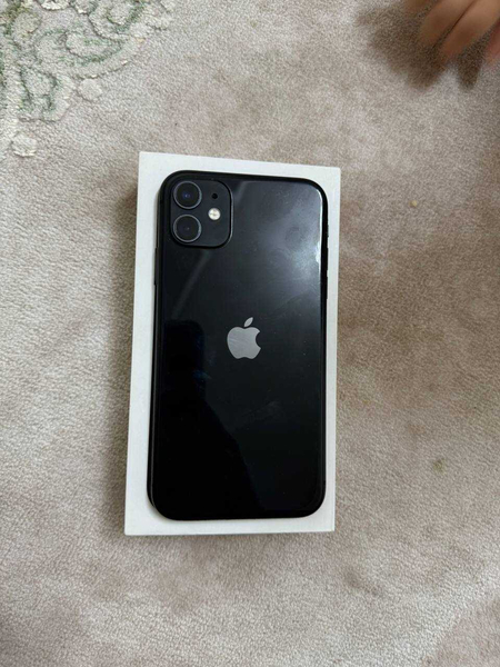 Iphone 11. 64.  GB.