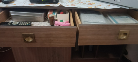 Продам полку для телевизора б/у