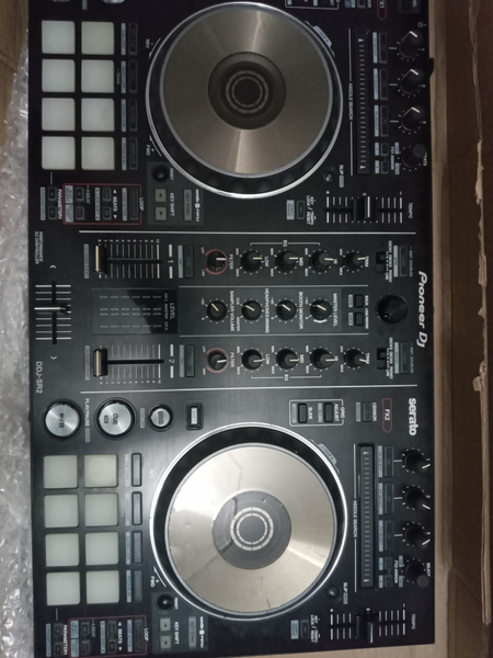 Pioneer DDJ SR2 DJ Контролер апарат