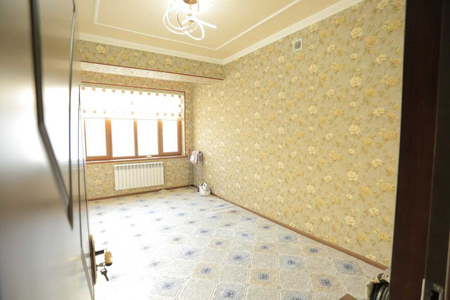 Эълон№3985  6 хонали янги қурилган квартира.