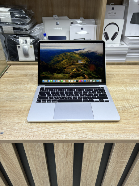 Macbook pro 2020 M1 16/1Tb