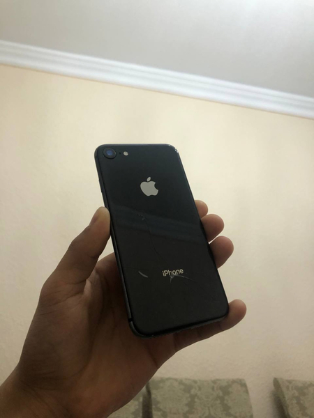 Iphone 8 sotladi ideal