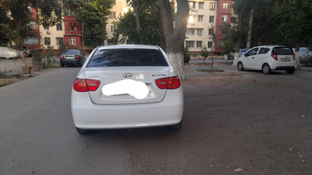 Hundai elantra 1.6