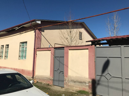 Uy sotiladi (maklerlarsiz)