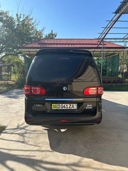 Dongfeng m5 ev electromobile