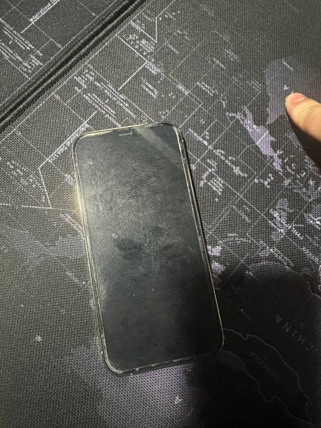 Iphone 12 pro 128 gb.