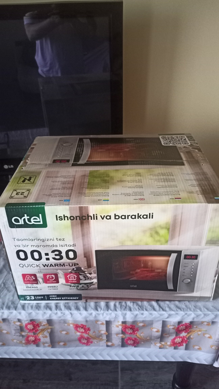 СРОЧНО продается микроволновка artel