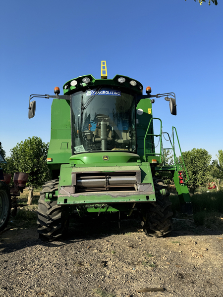 Зерноуборочный комбайн John Deere W430