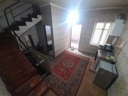 1xona katej uy sotiladi Yashmabod tumani Jarkurganiski kuchasi
