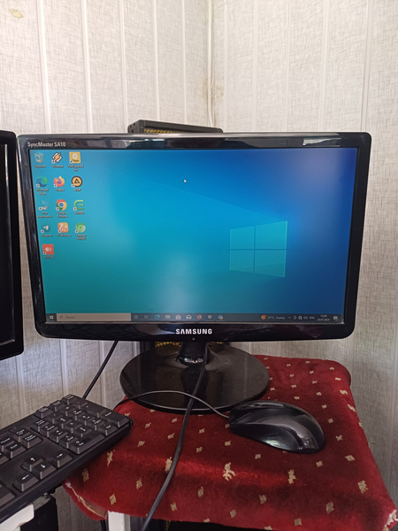 Kapyuter stolni sotiladi iktta monitor 1 ta acer presser 1 terbytli