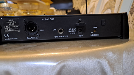 Радиомикрофон AKG