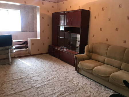 Продаётся 2 ух комнатная на Юнус Абаде