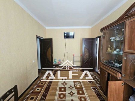2 xonali 50m² 2-qavat sotiladi.
