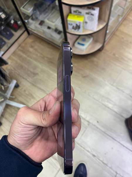 Iphone 14 pro ideal srochna sotiladi