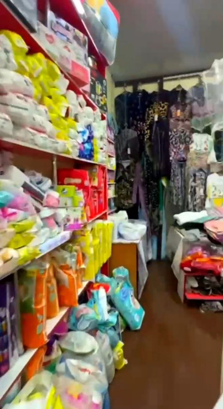 Бухоро шахар КЗУ 12 томонида продуктовый магазин