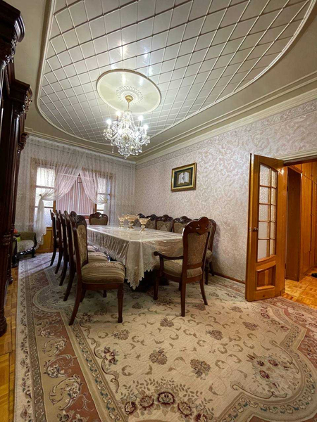 (К126992) Продается 4-х комнатная квартира в Шайхантахурском районе.
