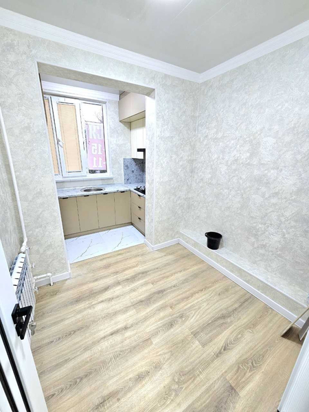 Срочно! Юнусабад 2кв 2/2/4 в доль дороги новый евро ремонт  71.000у.е